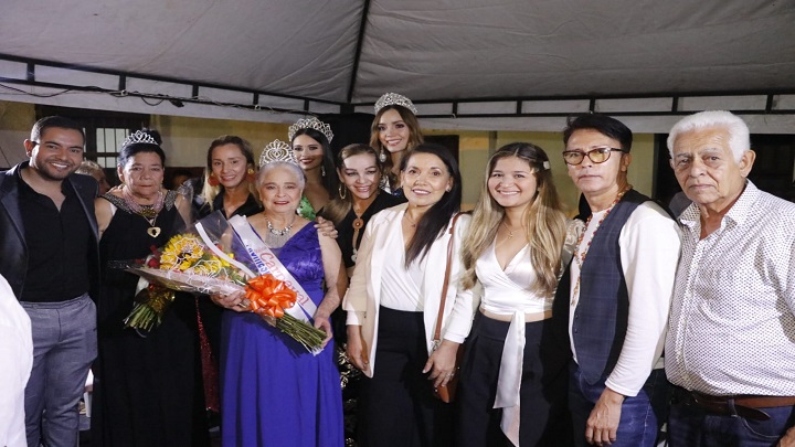 A los 71 años cumplió el sueño de ser reina en Ocaña